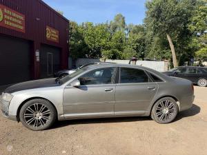 Grey Audi A8 2005 in Kaunas, with an engine capacity of 2.97 L and mileage of 400 thousand km for 2500 €, photo 5 on AUTOMOTO.COM.LV