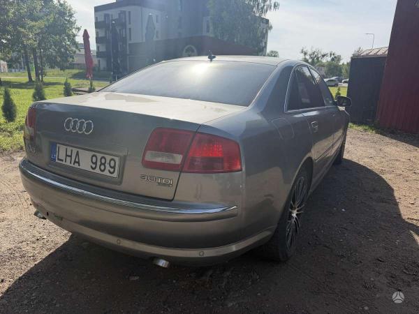 Pelēks Audi A8 2005 Kauņa, ar dzinēja tilpumu 2.97 L un nobraukumu 400 tūkst. km par 2500 €, foto 6 vietnē AUTOMOTO.COM.LV