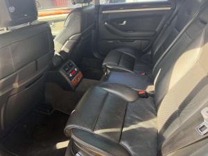 Grey Audi A8 2005 in Kaunas, with an engine capacity of 2.97 L and mileage of 400 thousand km for 2500 €, photo 9 on AUTOMOTO.COM.LV
