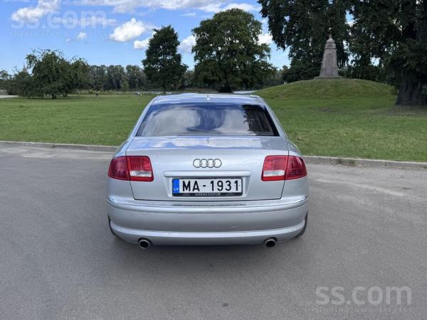 Grey Audi A8 2005 in Riga, with an engine capacity of 4.20 L and mileage of 0 thousand km for 6450 €, photo 5 on AUTOMOTO.COM.LV