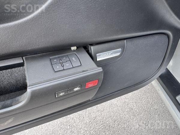 Grey Audi A8 2005 in Riga, with an engine capacity of 4.20 L and mileage of 0 thousand km for 6450 €, photo 8 on AUTOMOTO.COM.LV