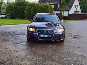 Pelēks Audi A8 2005 Veru, ar dzinēja tilpumu 4.10 L un nobraukumu 444 tūkst. km par 4000 €, foto 4 vietnē AUTOMOTO.COM.LV