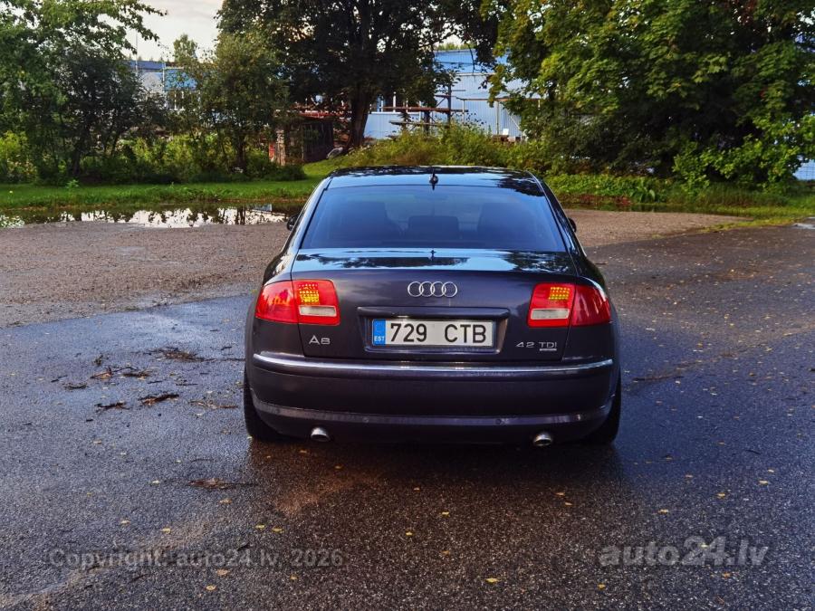 Pelēks Audi A8 2005 Veru, ar dzinēja tilpumu 4.10 L un nobraukumu 444 tūkst. km par 4000 €, foto 7 vietnē AUTOMOTO.COM.LV