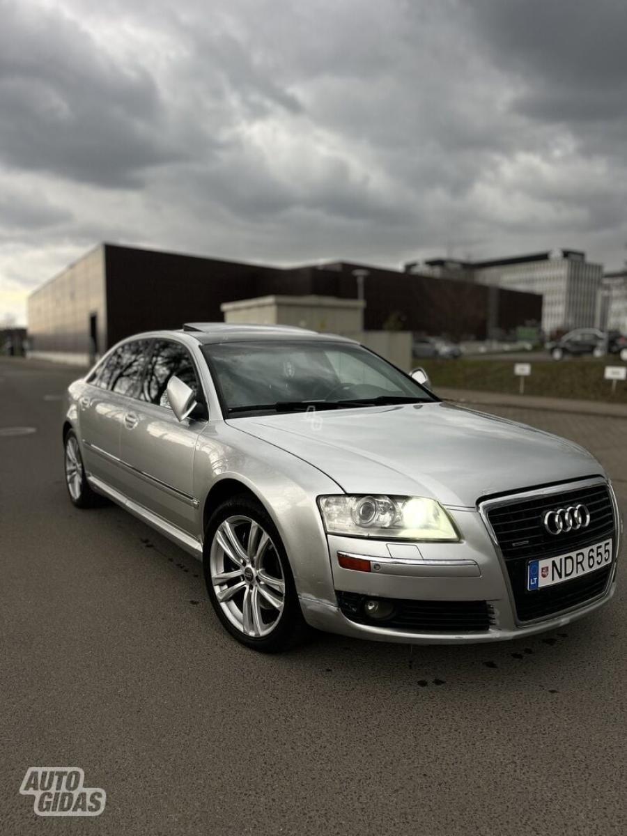 Pelēks Audi A8 2006 Viļņa, ar dzinēja tilpumu 4.20 L un nobraukumu 341 tūkst. km par 3250 €, foto 1 vietnē AUTOMOTO.COM.LV