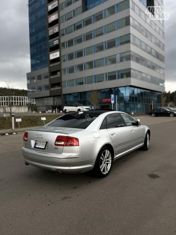 Pelēks Audi A8 2006 Viļņa, ar dzinēja tilpumu 4.20 L un nobraukumu 341 tūkst. km par 3250 €, foto 3 vietnē AUTOMOTO.COM.LV