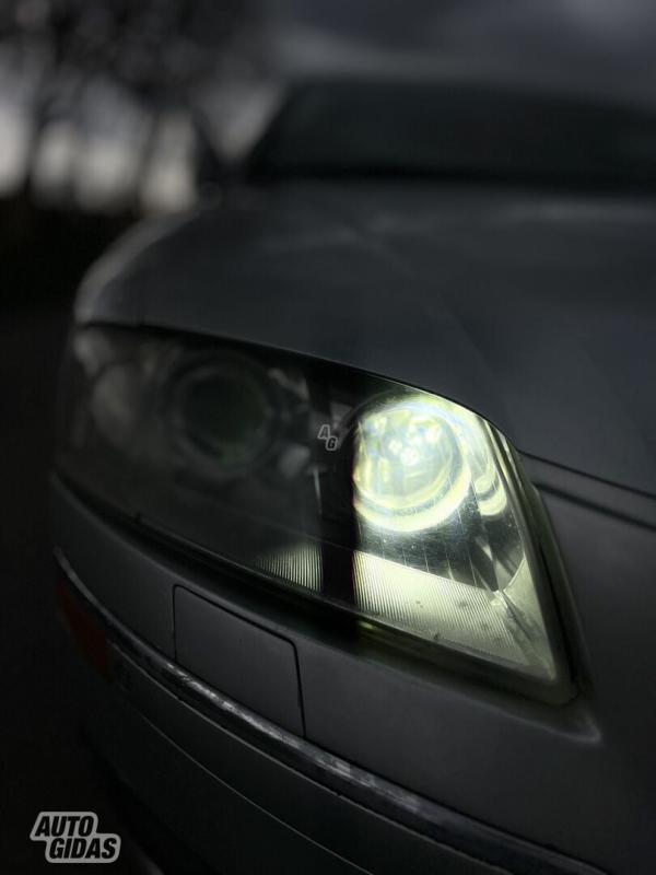 Pelēks Audi A8 2006 Viļņa, ar dzinēja tilpumu 4.20 L un nobraukumu 341 tūkst. km par 3250 €, foto 7 vietnē AUTOMOTO.COM.LV