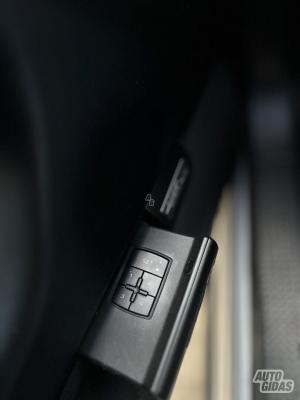 Pelēks Audi A8 2006 Viļņa, ar dzinēja tilpumu 4.20 L un nobraukumu 341 tūkst. km par 3250 €, foto 22 vietnē AUTOMOTO.COM.LV