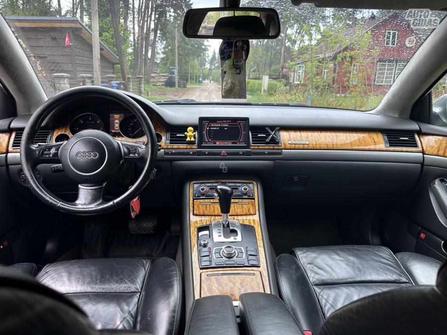 Pelēks Audi A8 2006 Ukmergė, ar dzinēja tilpumu 4.00 L un nobraukumu 268 tūkst. km par 2750 €, foto 9 vietnē AUTOMOTO.COM.LV