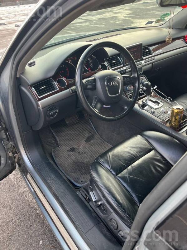 Pelēks Audi A8 2006 Rīga, ar dzinēja tilpumu 3.00 L un nobraukumu 355 tūkst. km par 5800 €, foto 2 vietnē AUTOMOTO.COM.LV