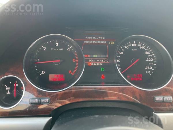 Pelēks Audi A8 2006 Rīga, ar dzinēja tilpumu 3.00 L un nobraukumu 355 tūkst. km par 5800 €, foto 4 vietnē AUTOMOTO.COM.LV