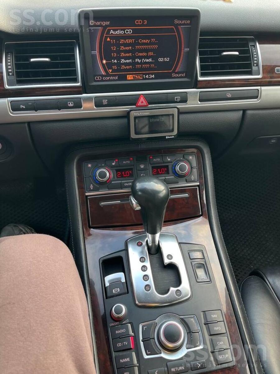 Grey Audi A8 2006 in Riga, with an engine capacity of 3.00 L and mileage of 355 thousand km for 5800 €, photo 6 on AUTOMOTO.COM.LV