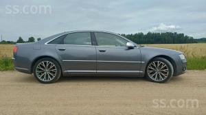 Grey Audi A8 2006 in Ogre, with an engine capacity of 4.20 L and mileage of 439 thousand km for 4500 €, photo 12 on AUTOMOTO.COM.LV