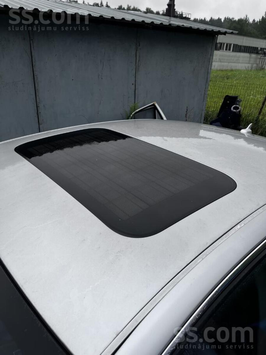 Pelēks Audi A8 2006 Ogre, ar dzinēja tilpumu 3.20 L un nobraukumu 220 tūkst. km par 2500 €, foto 6 vietnē AUTOMOTO.COM.LV
