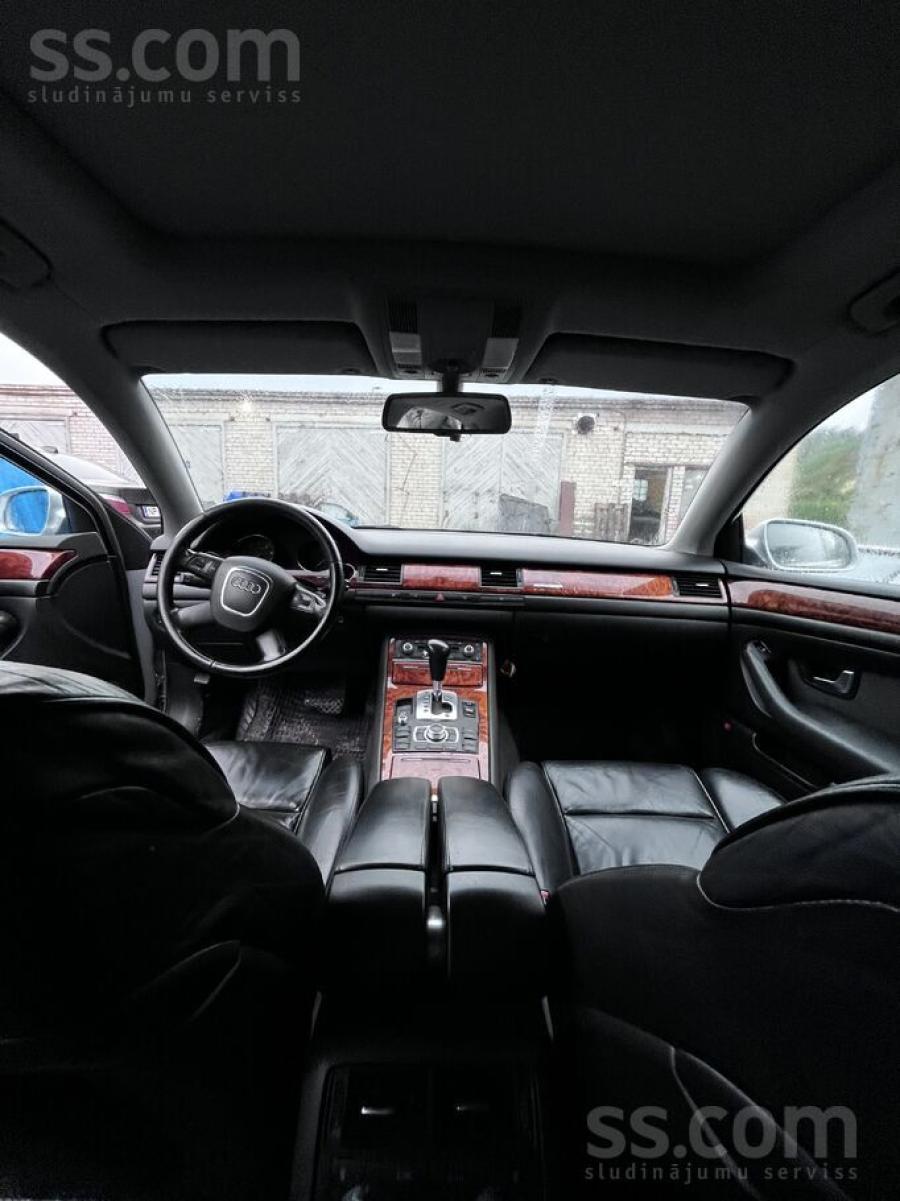 Pelēks Audi A8 2006 Ogre, ar dzinēja tilpumu 3.20 L un nobraukumu 220 tūkst. km par 2500 €, foto 8 vietnē AUTOMOTO.COM.LV