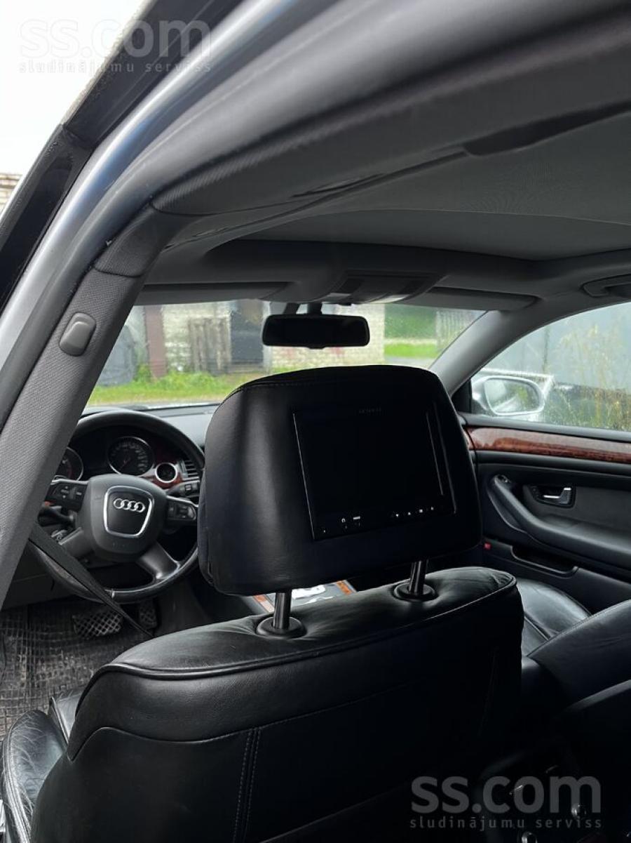 Pelēks Audi A8 2006 Ogre, ar dzinēja tilpumu 3.20 L un nobraukumu 220 tūkst. km par 2500 €, foto 11 vietnē AUTOMOTO.COM.LV