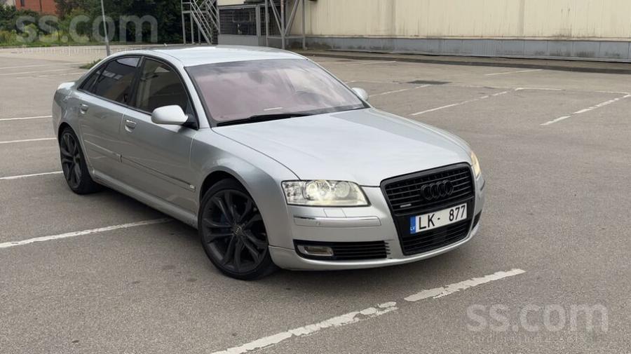 Grey Audi A8 2007 in Riga, with an engine capacity of 4.20 L and mileage of 417 thousand km for 6800 €, photo 5 on AUTOMOTO.COM.LV