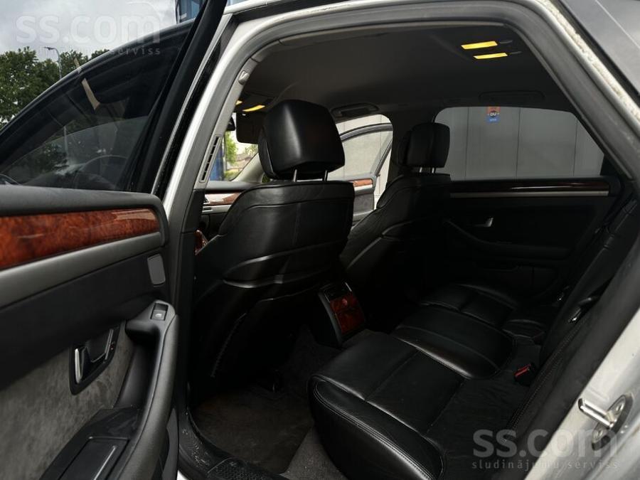 Grey Audi A8 2007 in Riga, with an engine capacity of 4.20 L and mileage of 417 thousand km for 6800 €, photo 17 on AUTOMOTO.COM.LV