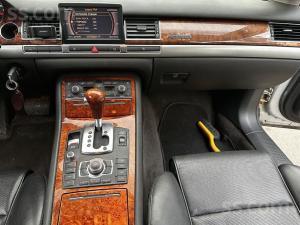 Grey Audi A8 2007 in Riga, with an engine capacity of 4.20 L and mileage of 417 thousand km for 6800 €, photo 19 on AUTOMOTO.COM.LV