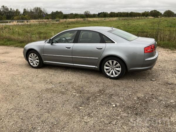 Pelēks Audi A8 2008 Ludza, ar dzinēja tilpumu 4.20 L un nobraukumu 445 tūkst. km par 6550 €, foto 8 vietnē AUTOMOTO.COM.LV