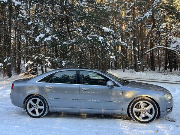 Grey Audi A8 2008 in Vilnius, with an engine capacity of 4.20 L and mileage of 249 thousand km for 5690 €, photo 5 on AUTOMOTO.COM.LV