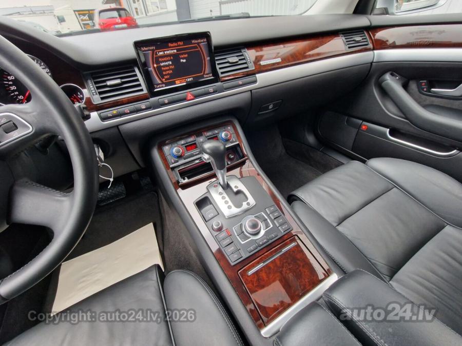 Grey Audi A8 2008 in Tartu, with an engine capacity of 4.20 L and mileage of 354 thousand km for 8490 €, photo 20 on AUTOMOTO.COM.LV