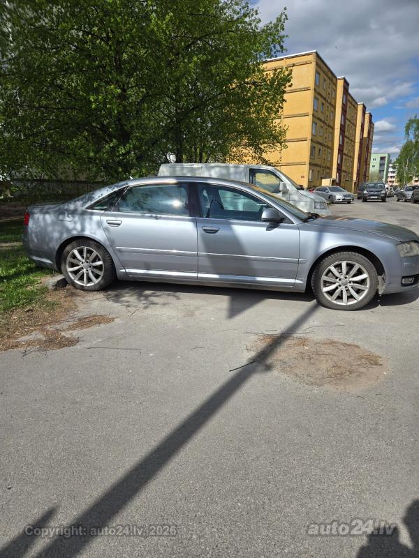 Grey Audi A8 2008 in Tartu, with an engine capacity of 3.20 L and mileage of 253 thousand km for 7007 €, photo 4 on AUTOMOTO.COM.LV