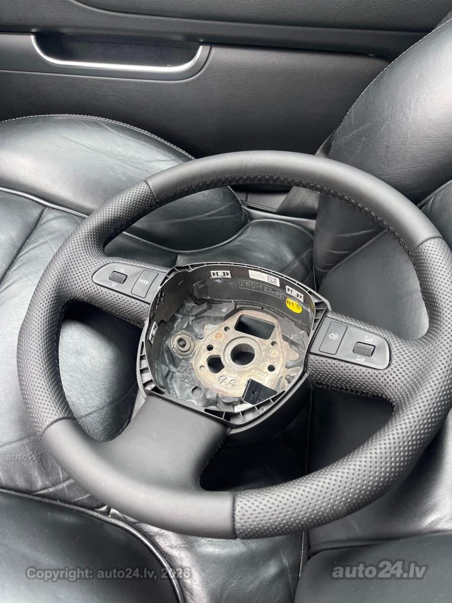 Grey Audi A8 2008 in Tallinn, with an engine capacity of 3.00 L and mileage of 417 thousand km for 7900 €, photo 12 on AUTOMOTO.COM.LV
