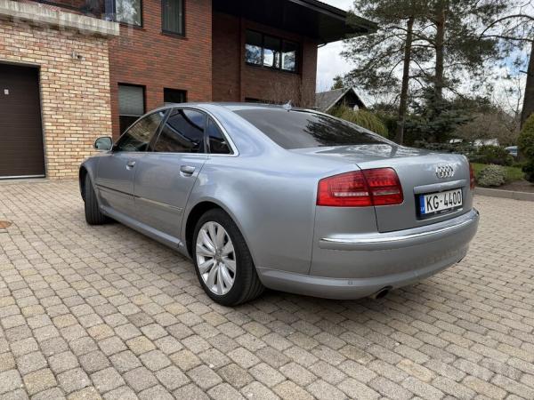 Pelēks Audi A8 2008 Saldus, ar dzinēja tilpumu 3.00 L un nobraukumu 449 tūkst. km par 6500 €, foto 4 vietnē AUTOMOTO.COM.LV