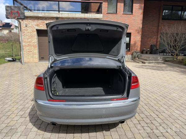 Pelēks Audi A8 2008 Saldus, ar dzinēja tilpumu 3.00 L un nobraukumu 449 tūkst. km par 6500 €, foto 10 vietnē AUTOMOTO.COM.LV