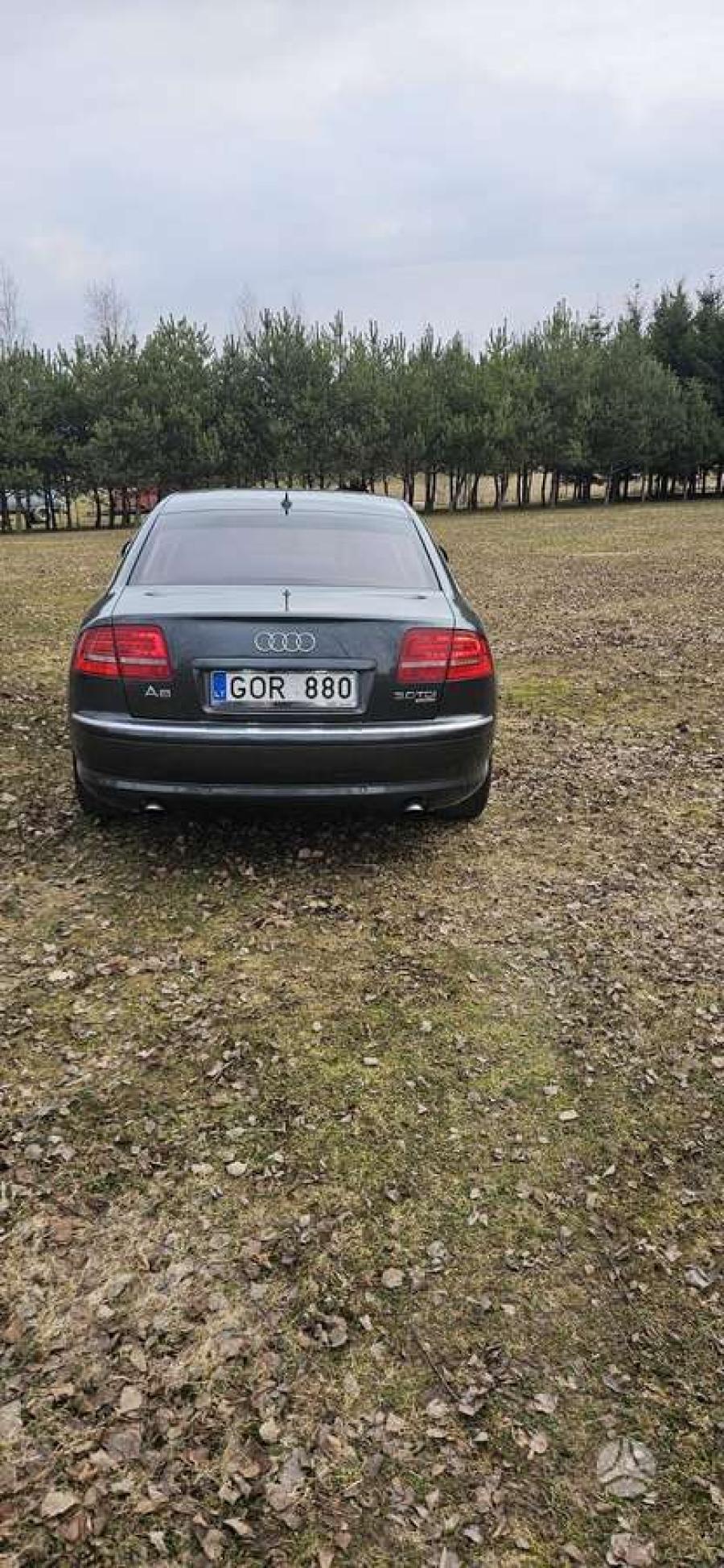 Grey Audi A8 2008 in Kelme, with an engine capacity of 2.97 L and mileage of 330 thousand km for 4999 €, photo 3 on AUTOMOTO.COM.LV