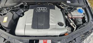 Grey Audi A8 2008 in Kelme, with an engine capacity of 2.97 L and mileage of 330 thousand km for 4999 €, photo 10 on AUTOMOTO.COM.LV
