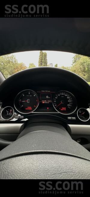 Серый Ауди А8 2008 в Рига, объемом двигателя 3.00 л и пробегом 284 тыс. км за 7000 €, фото 6 на AUTOMOTO.COM.LV