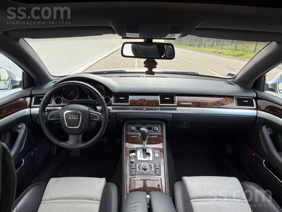 Grey Audi A8 2009 in Riga, with an engine capacity of 3.00 L and mileage of 0 thousand km for 7950 €, photo 14 on AUTOMOTO.COM.LV