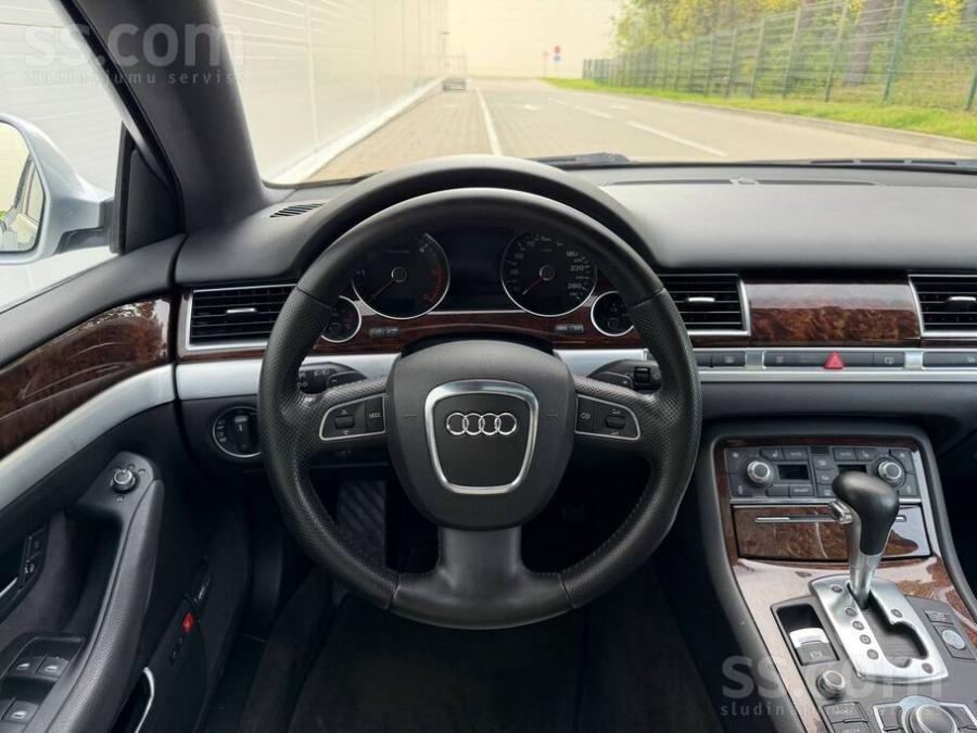 Grey Audi A8 2009 in Riga, with an engine capacity of 3.00 L and mileage of 0 thousand km for 7950 €, photo 15 on AUTOMOTO.COM.LV
