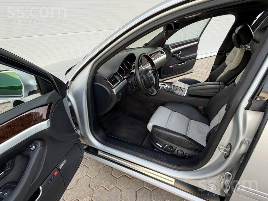 Grey Audi A8 2009 in Riga, with an engine capacity of 3.00 L and mileage of 0 thousand km for 7950 €, photo 16 on AUTOMOTO.COM.LV