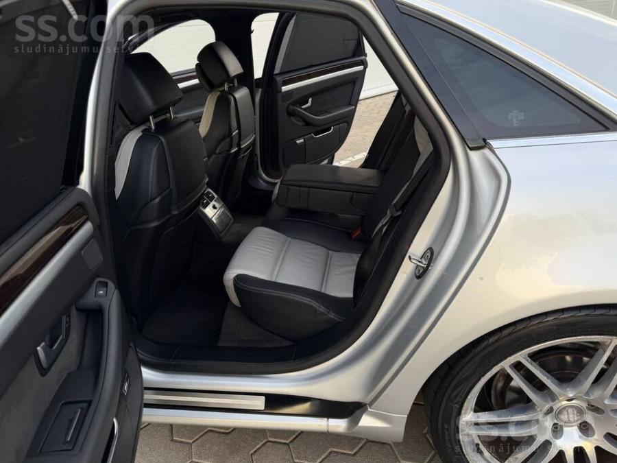 Grey Audi A8 2009 in Riga, with an engine capacity of 3.00 L and mileage of 0 thousand km for 7950 €, photo 17 on AUTOMOTO.COM.LV