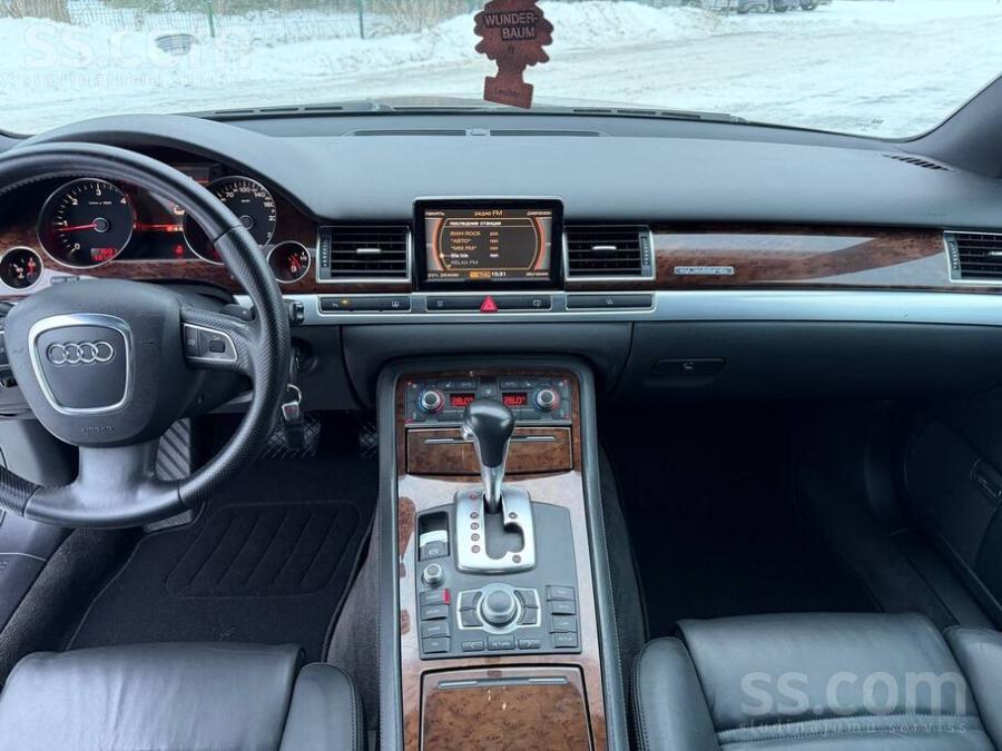Grey Audi A8 2010 in Riga, with an engine capacity of 3.00 L and mileage of 0 thousand km for 8750 €, photo 13 on AUTOMOTO.COM.LV