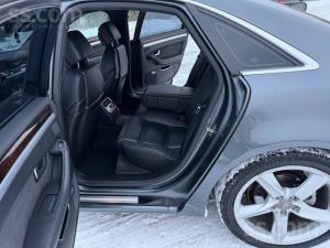 Grey Audi A8 2010 in Riga, with an engine capacity of 3.00 L and mileage of 0 thousand km for 8750 €, photo 16 on AUTOMOTO.COM.LV