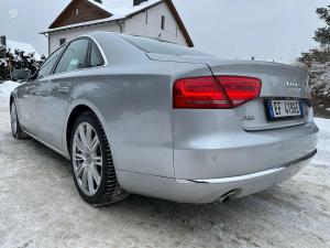 Grey Audi A8 2010 in Vilnius, with an engine capacity of 2.97 L and mileage of 319 thousand km for 10490 €, photo 4 on AUTOMOTO.COM.LV