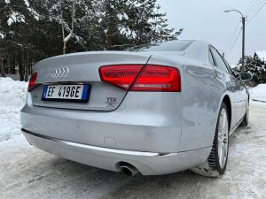 Grey Audi A8 2010 in Vilnius, with an engine capacity of 2.97 L and mileage of 319 thousand km for 10490 €, photo 7 on AUTOMOTO.COM.LV