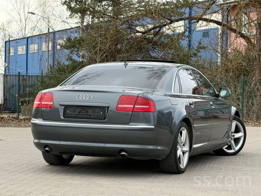 Grey Audi A8 2010 in Riga, with an engine capacity of 3.00 L and mileage of 0 thousand km for 6990 €, photo 5 on AUTOMOTO.COM.LV