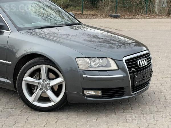 Grey Audi A8 2010 in Riga, with an engine capacity of 3.00 L and mileage of 0 thousand km for 6990 €, photo 7 on AUTOMOTO.COM.LV