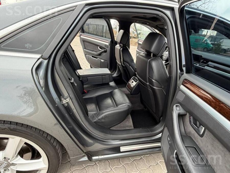 Grey Audi A8 2010 in Riga, with an engine capacity of 3.00 L and mileage of 0 thousand km for 6990 €, photo 22 on AUTOMOTO.COM.LV