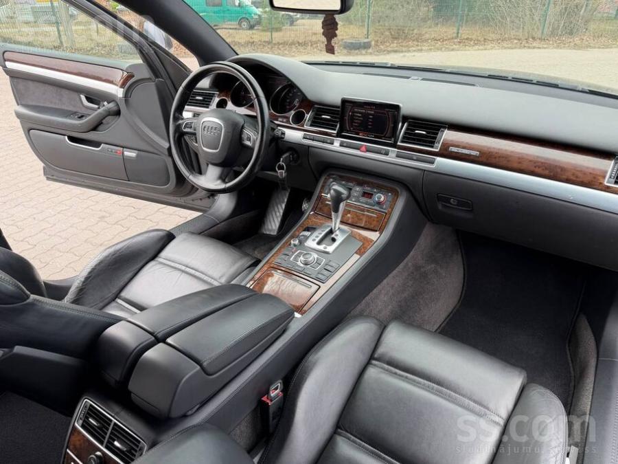 Grey Audi A8 2010 in Riga, with an engine capacity of 3.00 L and mileage of 0 thousand km for 6990 €, photo 26 on AUTOMOTO.COM.LV