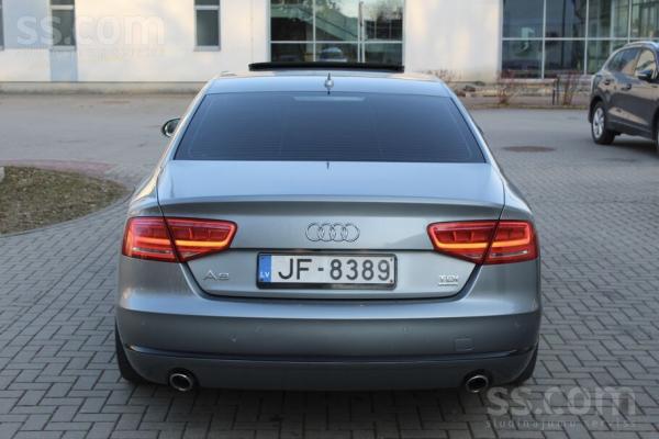 Pelēks Audi A8 2010 Jelgava, ar dzinēja tilpumu 4.20 L un nobraukumu 0 tūkst. km par 10200 €, foto 5 vietnē AUTOMOTO.COM.LV