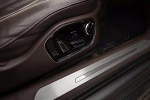 Pelēks Audi A8 2010 Jelgava, ar dzinēja tilpumu 4.20 L un nobraukumu 300 tūkst. km par 12900 €, foto 20 vietnē AUTOMOTO.COM.LV