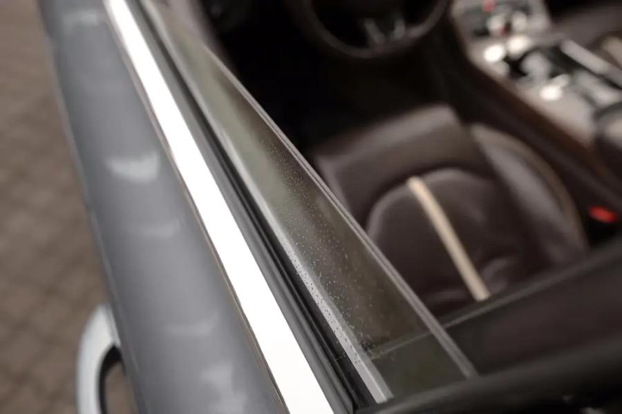 Pelēks Audi A8 2010 Jelgava, ar dzinēja tilpumu 4.20 L un nobraukumu 300 tūkst. km par 12900 €, foto 24 vietnē AUTOMOTO.COM.LV