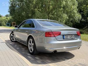 Grey Audi A8 2010 in Rezekne, with an engine capacity of 3.00 L and mileage of 264 thousand km for 11690 €, photo 12 on AUTOMOTO.COM.LV