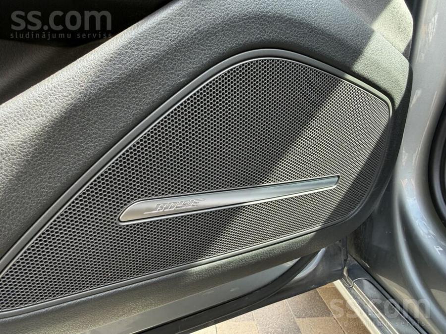 Grey Audi A8 2010 in Rezekne, with an engine capacity of 3.00 L and mileage of 264 thousand km for 11690 €, photo 35 on AUTOMOTO.COM.LV