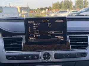 Grey Audi A8 2010 in Taurage, with an engine capacity of 4.13 L and mileage of 243 thousand km for 9100 €, photo 19 on AUTOMOTO.COM.LV